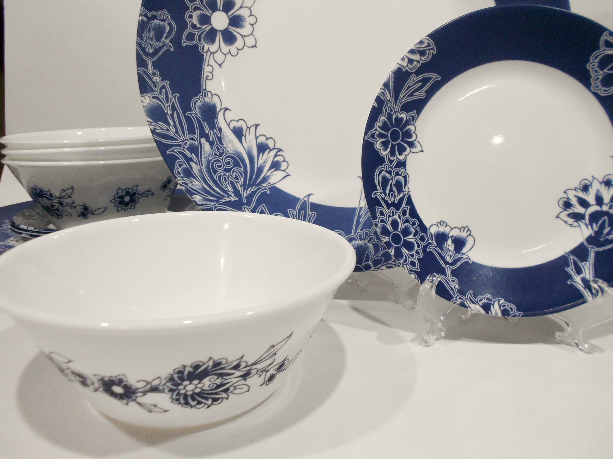 NEW 12-pc Corelle INDIGO BLOOMS Dinnerware Set Dark Blue Band w/Floral ...