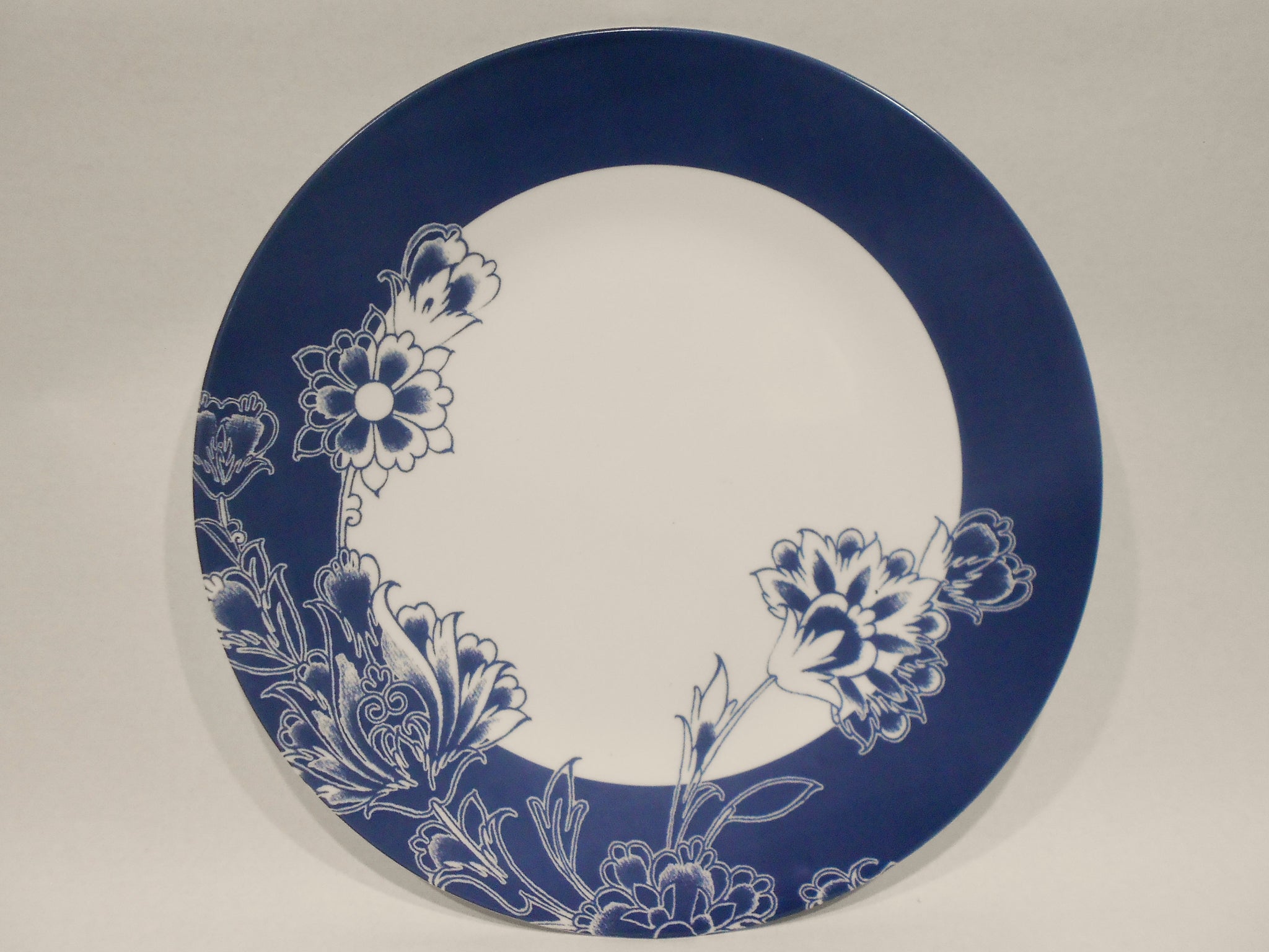 NEW 12-pc Corelle INDIGO BLOOMS Dinnerware Set Dark Blue Band w/Floral ...
